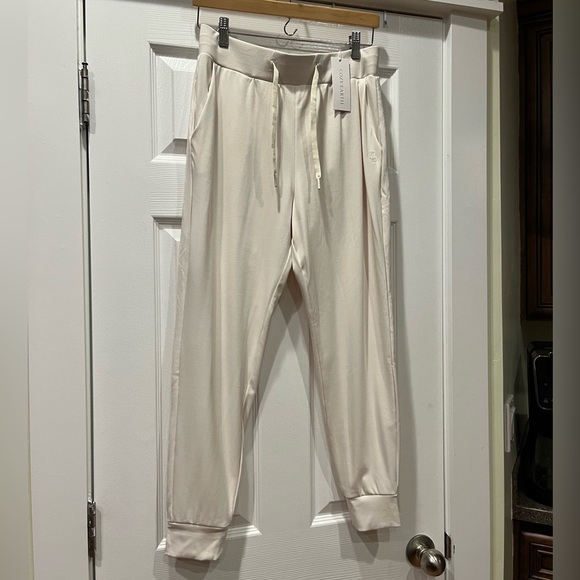 cozy earth | Pants & Jumpsuits | Cozy Earth Bamboo Ultrasoft Jogger ...